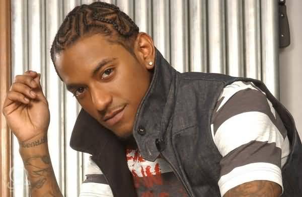 حفل للمغني الأمريكي الأسطورة للويد هذه الأيام في دبي - عين دبي